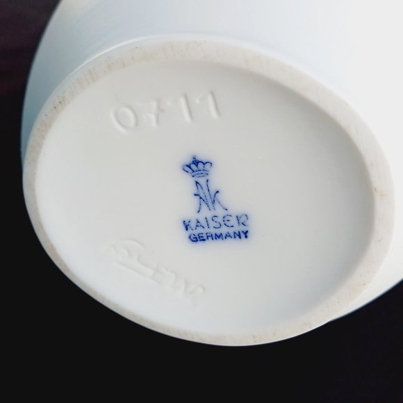 Kaiser | Art | Vintage Signed M Frey Kaiser W Germany White Matte ...